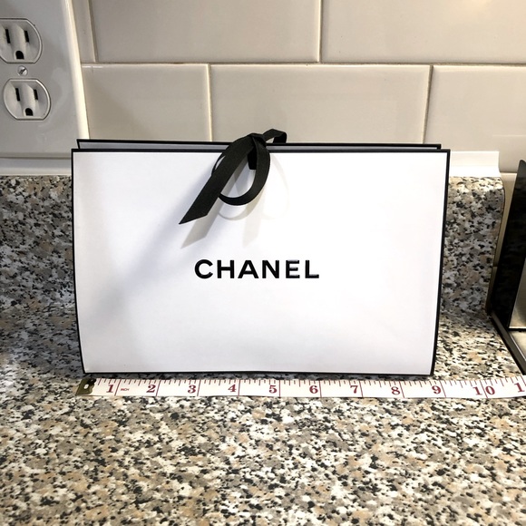 CHANEL | Party Supplies | Brand New Chanel Gift Box With Envelope And ...